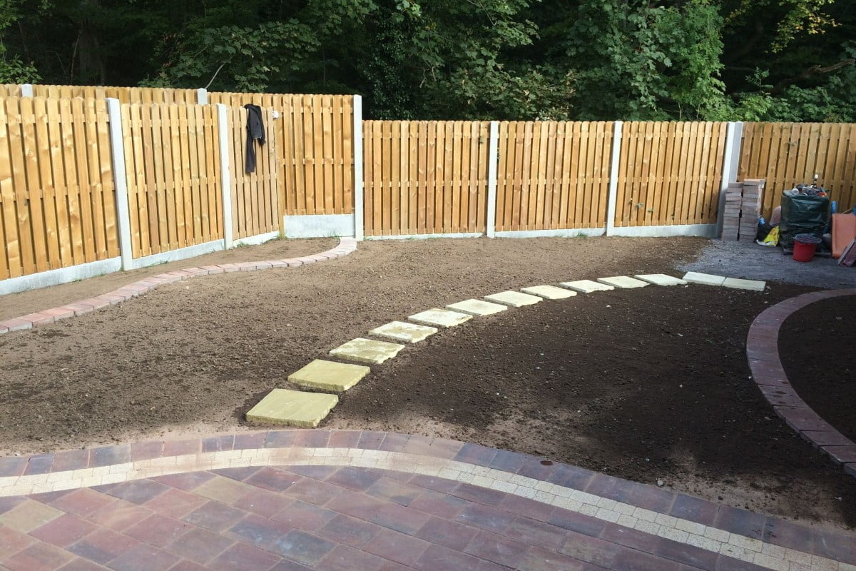 Fencing Installation Services Dublin - Wooden Fencing, PVC Fencing